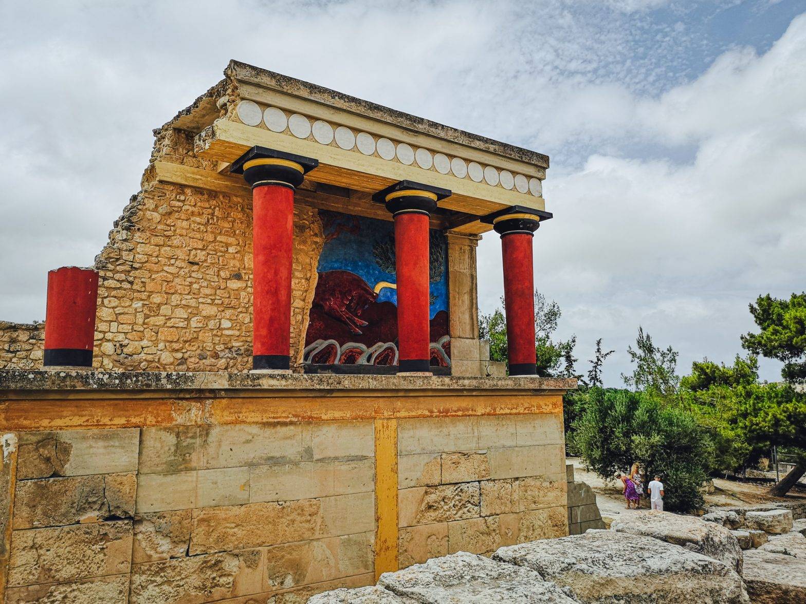 Knossos Palace Guide to History & Mythology | Connecting the Dots
