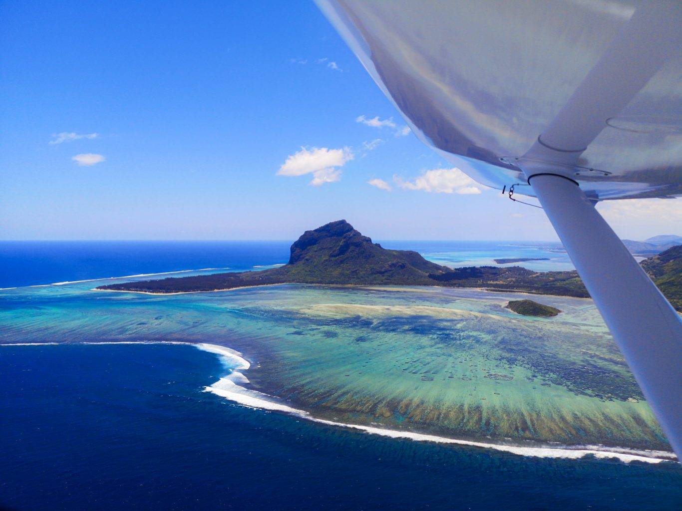Mauritius Underwater Waterfall Flight Tour, Le Morne - Connecting the Dots